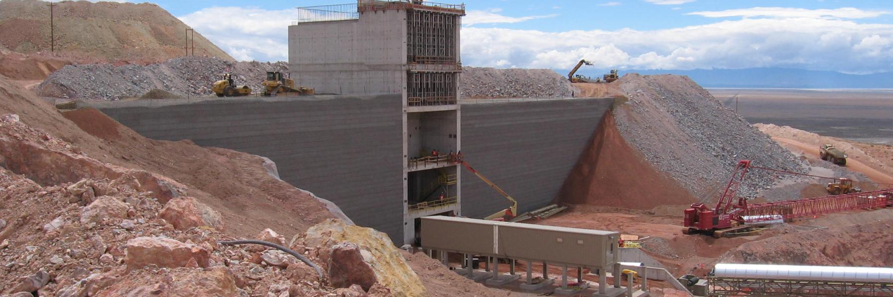 MSE Crusher Wall at Nevada Mine | Hilfiker Retaining Walls