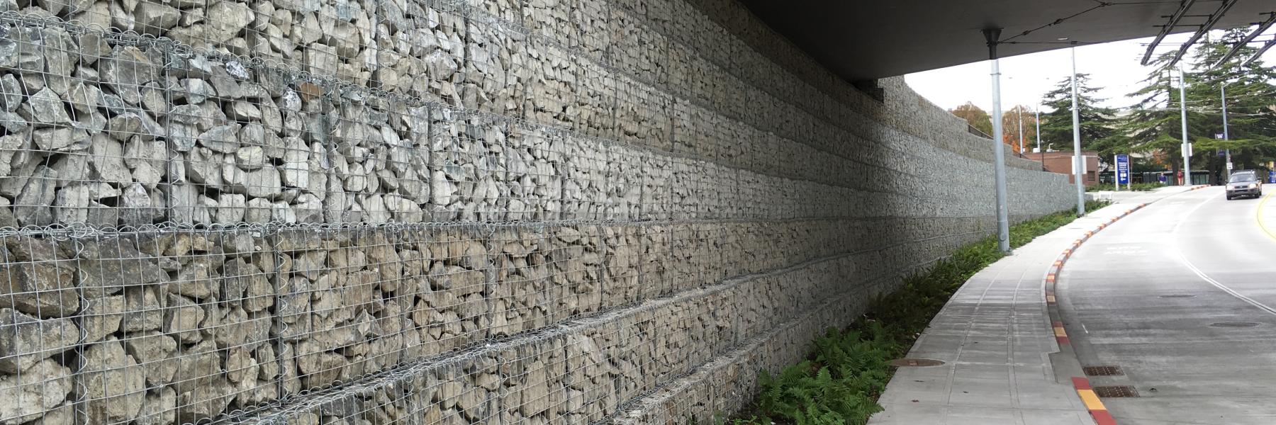 UW Montlake Triangle & Lower Rainier Vista | Hilfiker Retaining Walls