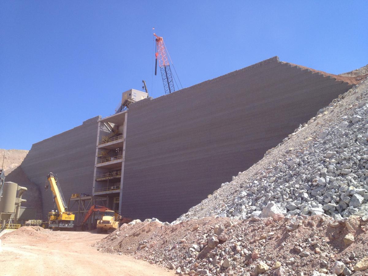 MSE Crusher Wall at Nevada Mine | Hilfiker Retaining Walls