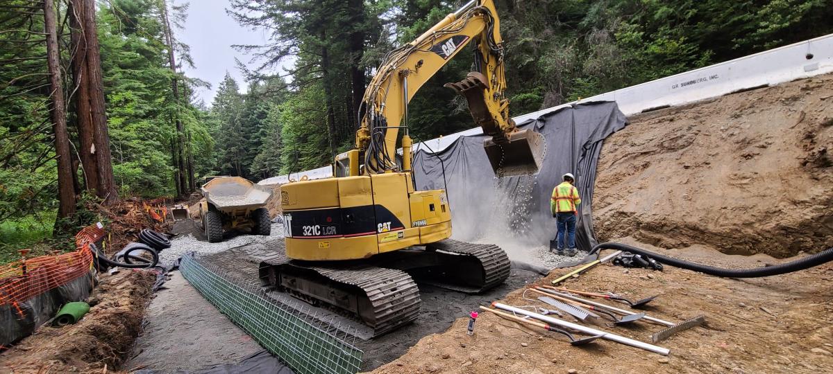 Caltrans 01-0F1604 | Hilfiker Retaining Walls