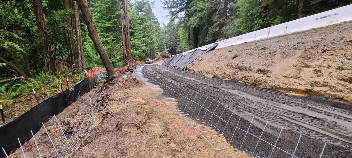Caltrans 01-0F1604 | Hilfiker Retaining Walls