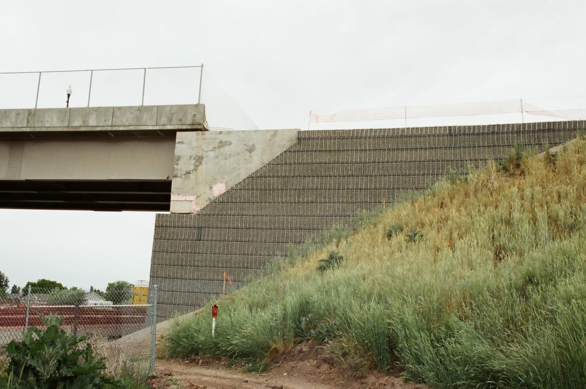 Welded Wire Wall Gallery | Hilfiker Retaining Walls