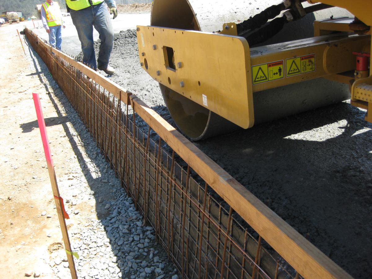 Welded Wire Wall Prong Protection | Hilfiker Retaining Walls