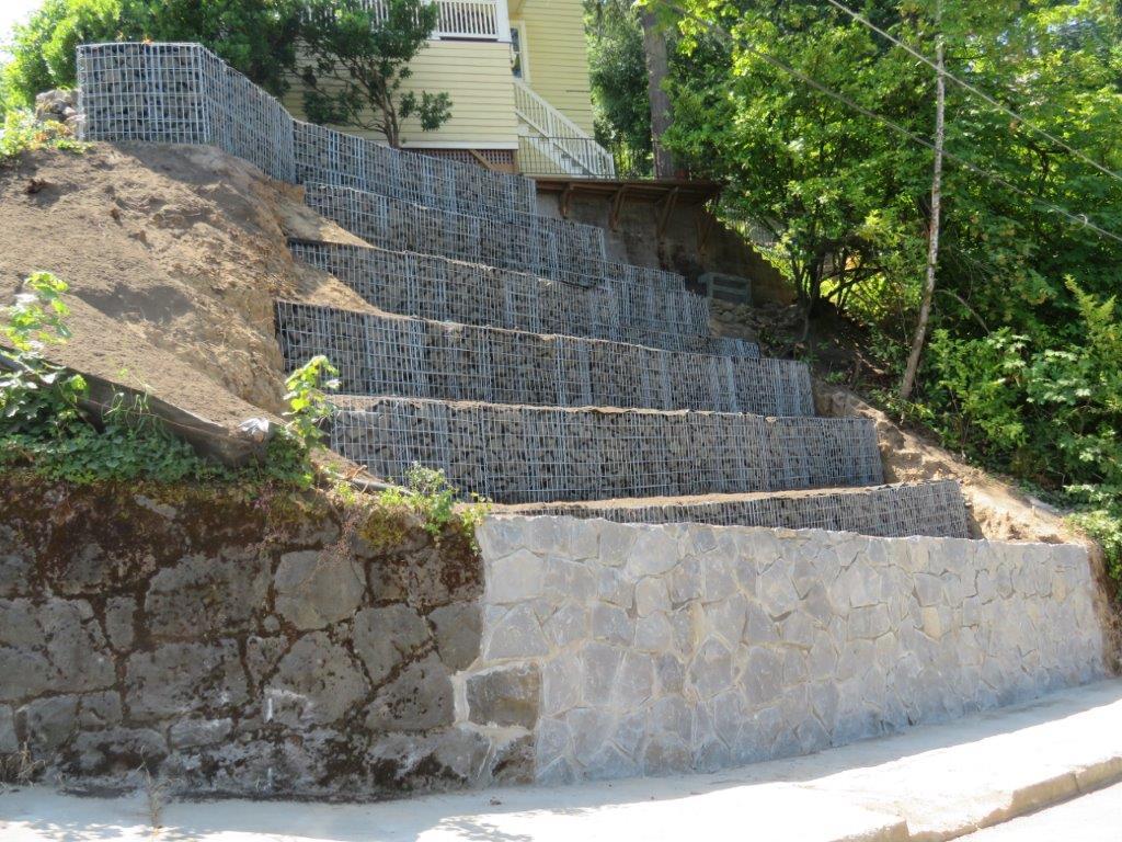 Residential Spiralnail Wall | Hilfiker Retaining Walls