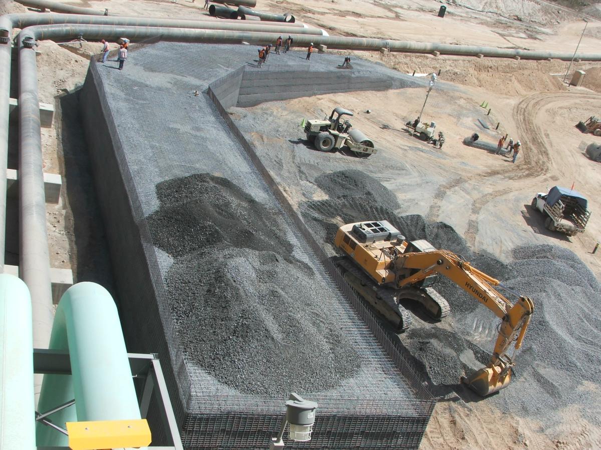 Mazapil Mine, Mill Access Ramp | Hilfiker Retaining Walls