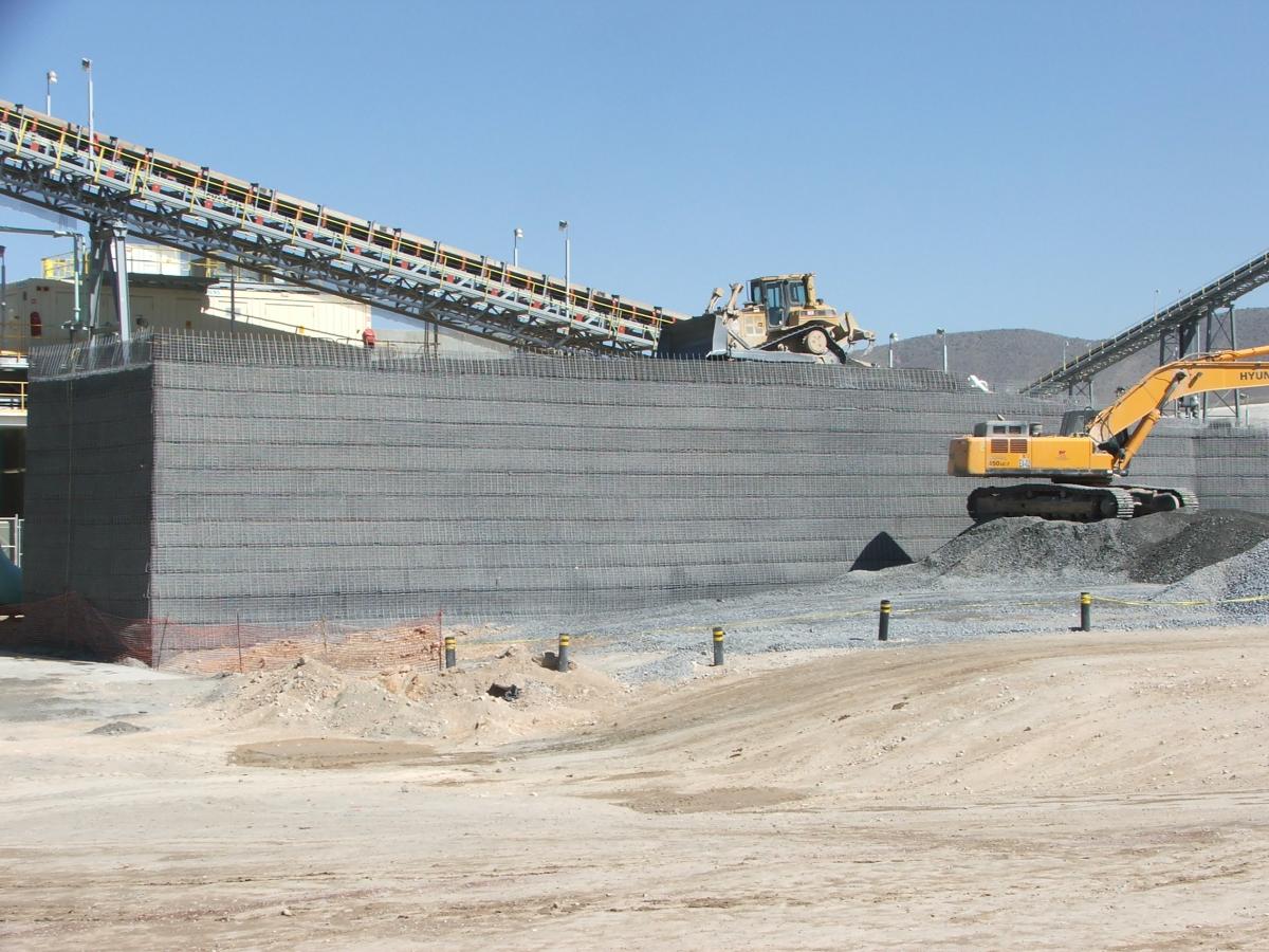 Mazapil Mine, Mill Access Ramp | Hilfiker Retaining Walls