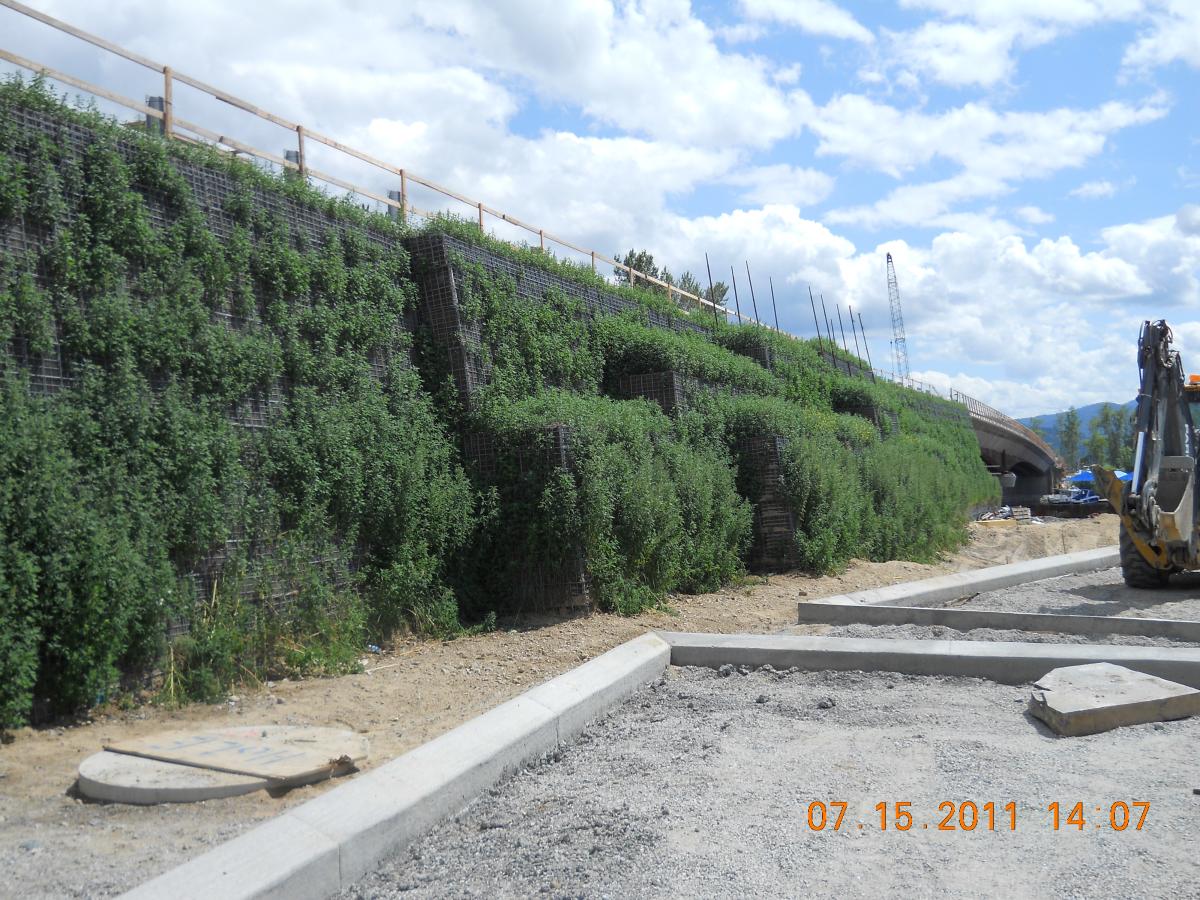 Welded Wire Wall | Hilfiker Retaining Walls