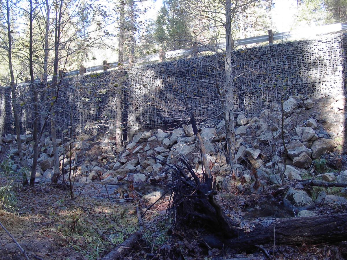 Welded Wire Wall Gallery | Hilfiker Retaining Walls