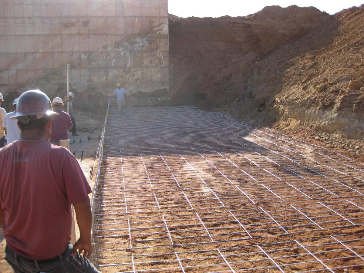 Voca Facility Crusher Retaining Wall | Hilfiker Retaining Walls