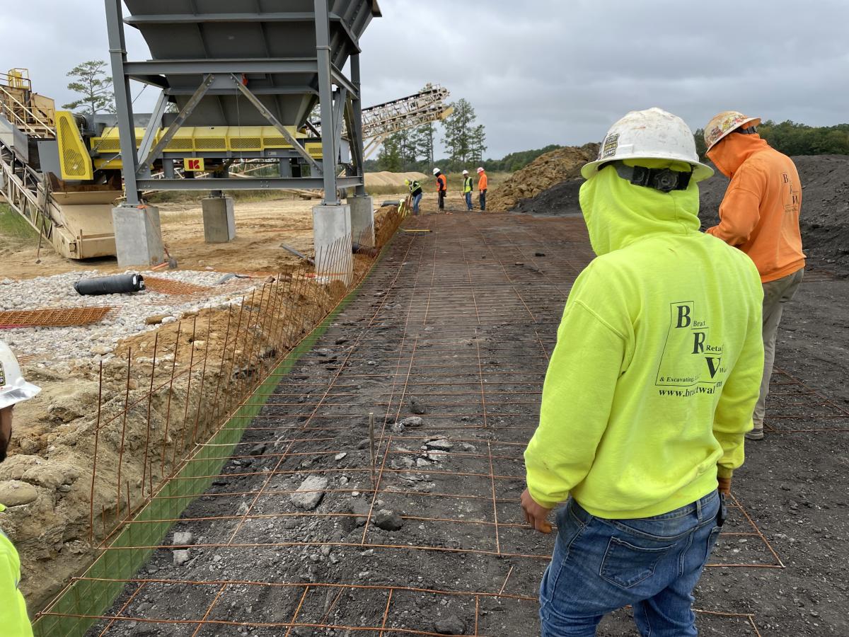 Dump Hopper and Feeder Charles City | Hilfiker Retaining Walls