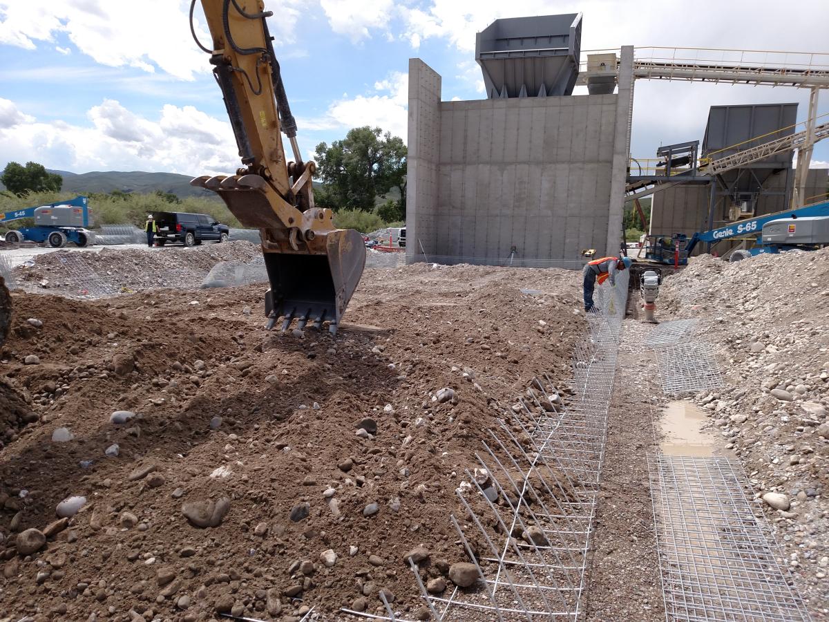 Sorting Facility Ramp | Hilfiker Retaining Walls