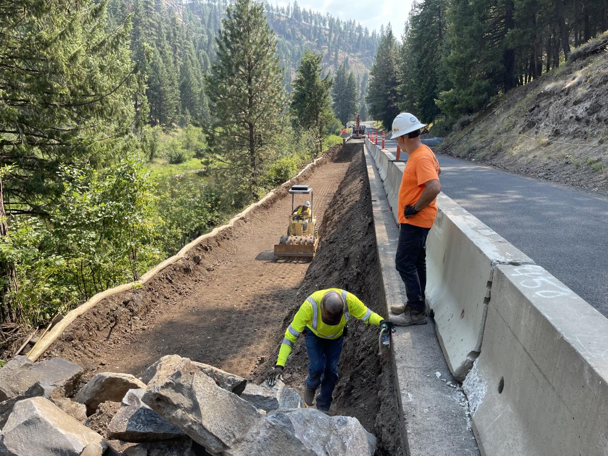 OR244: Slope Repair and Rockfall Mitigation Project | Hilfiker ...