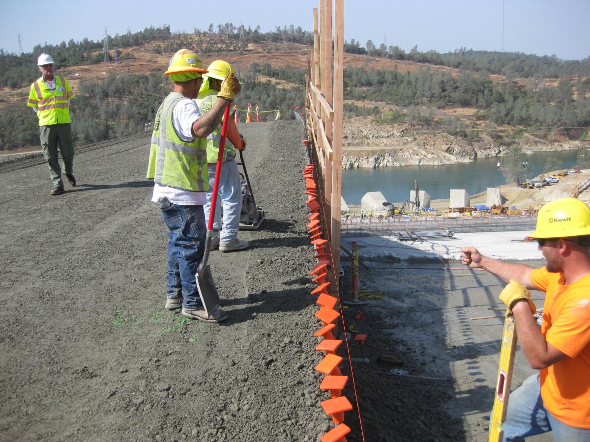 Welded Wire Wall Prong Protection | Hilfiker Retaining Walls