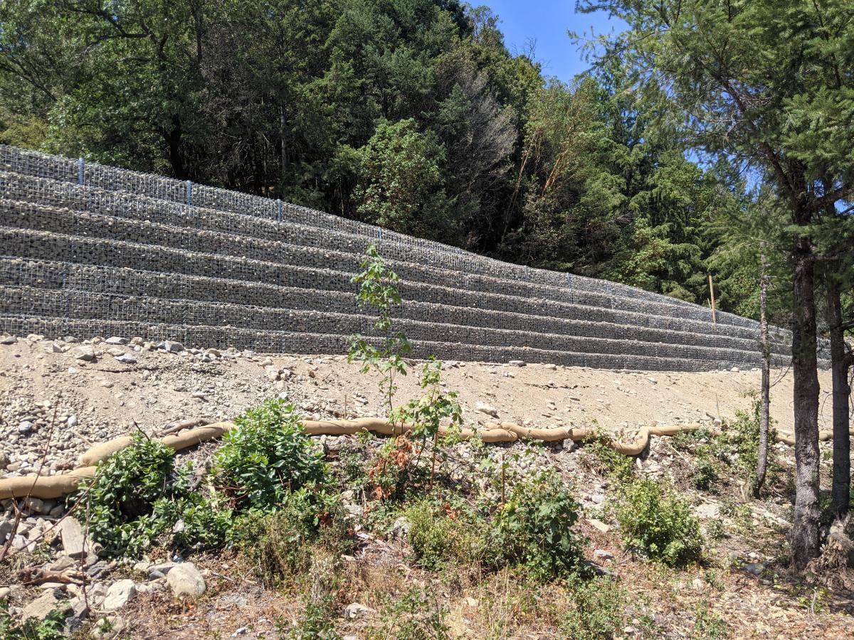 Caltrans 01-0F6804 | Hilfiker Retaining Walls