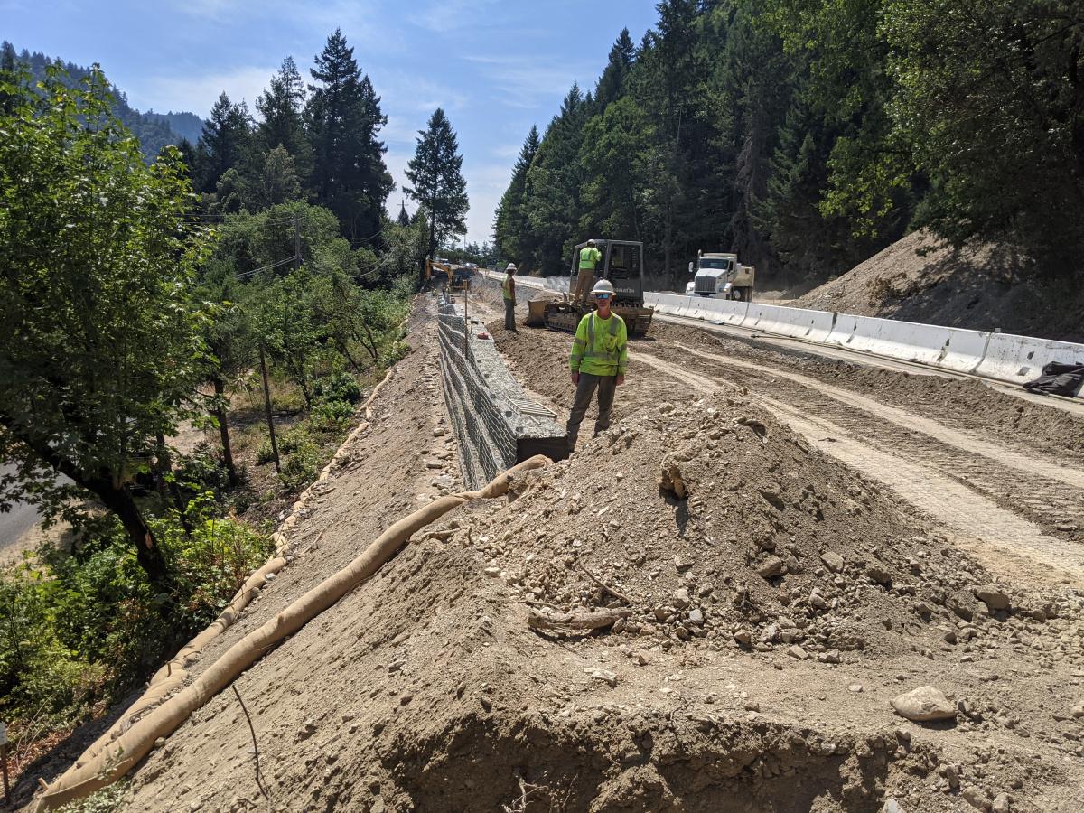 Caltrans 01-0F6804 | Hilfiker Retaining Walls
